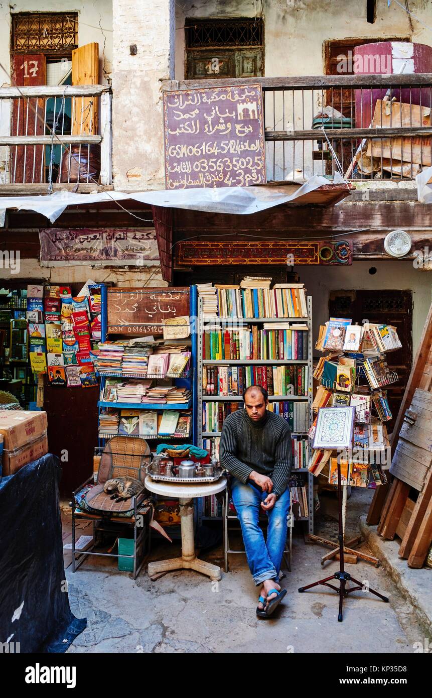Adult Bookshop High Resolution Stock Photography and Images - Alamy