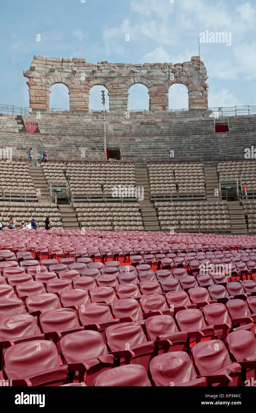 Seating arena verona hi-res stock photography and images - Alamy