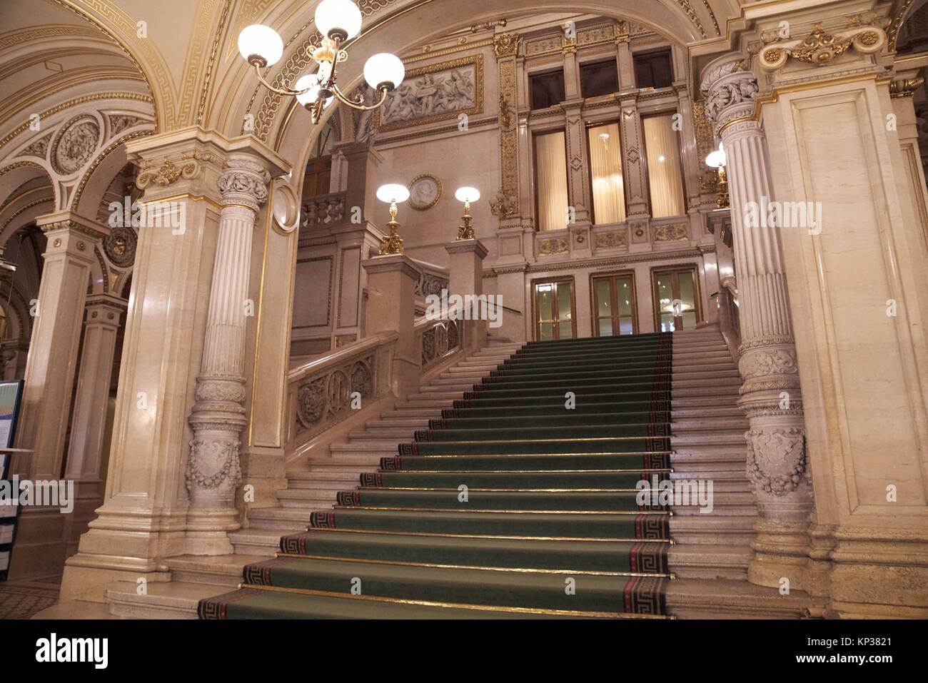 Vienna opera house interior hi-res stock photography and images - Alamy