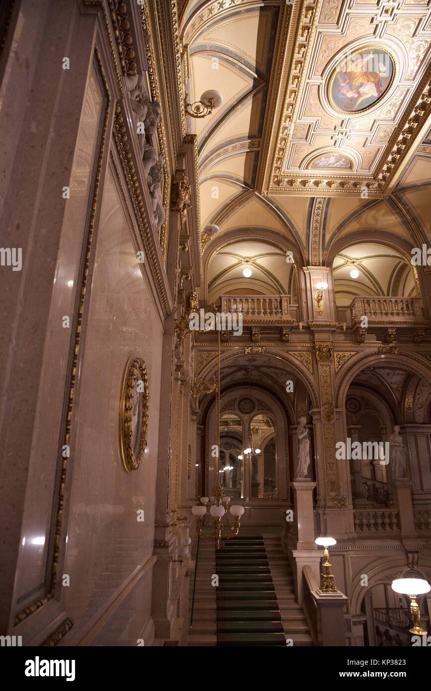 Stage vienna state opera vienna hi-res stock photography and images - Alamy