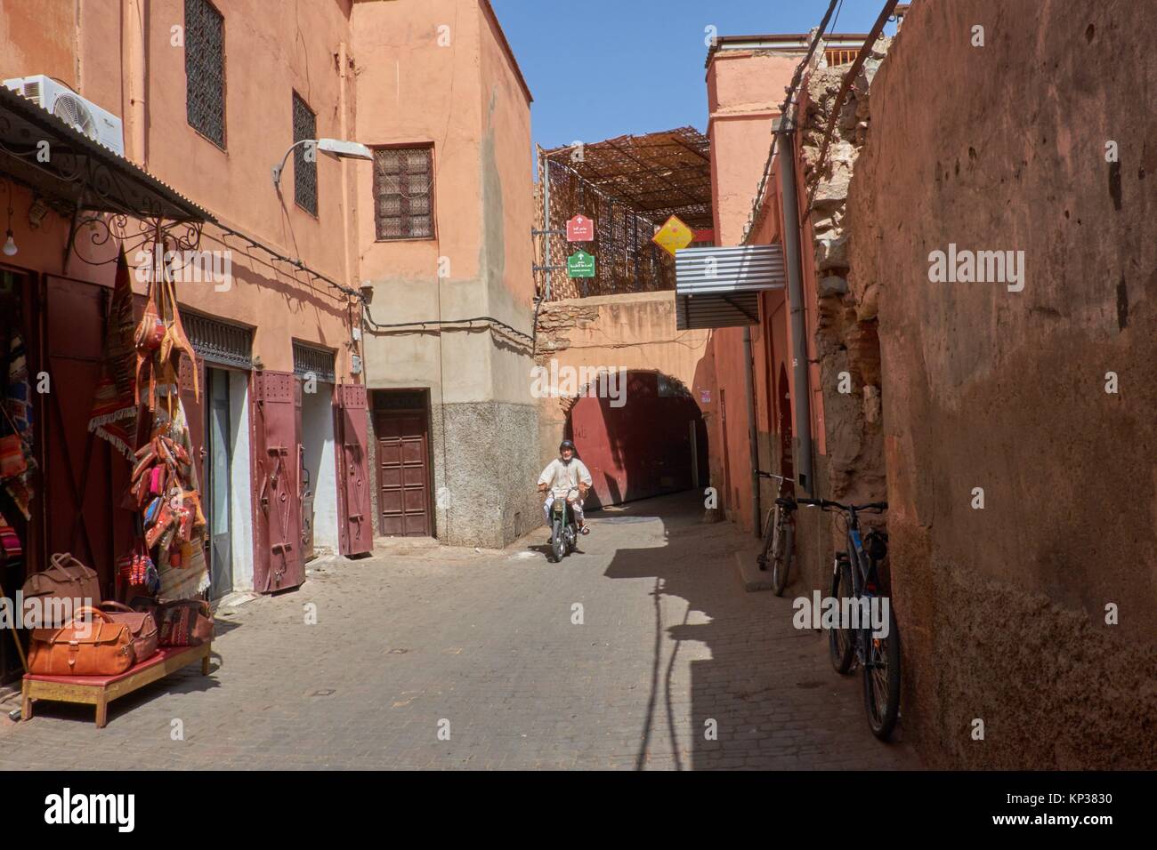 Marrakesh street scene hi-res stock photography and images - Alamy