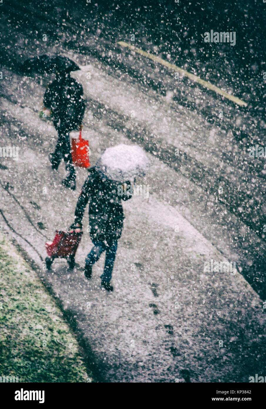 Heavy winter in geneva hi-res stock photography and images - Alamy