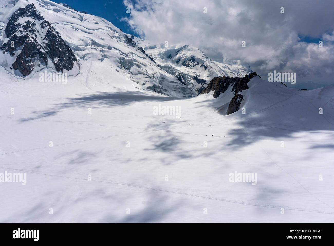 White landscape of the Mont Blanc massif. Alps Stock Photo - Alamy