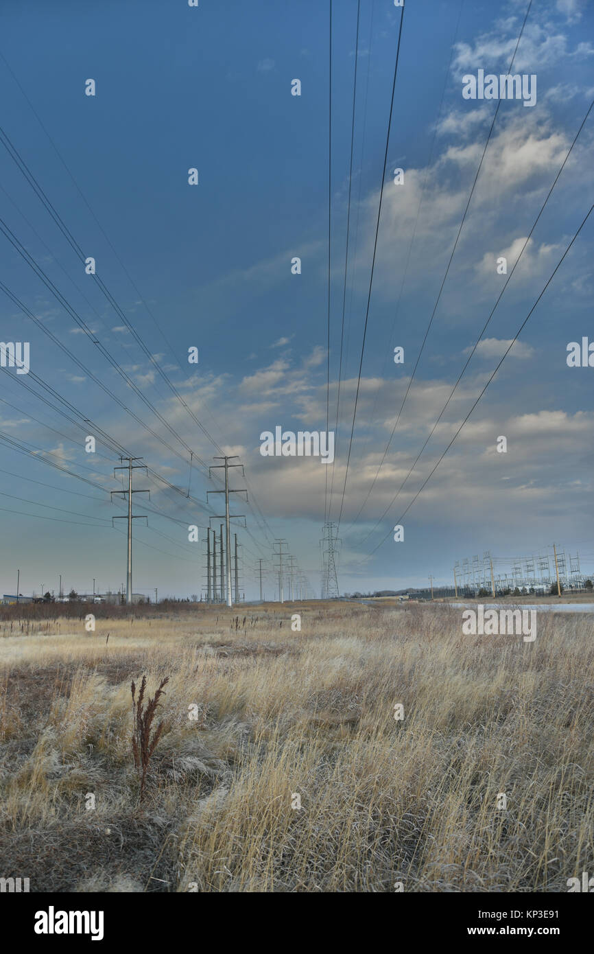 Electricity transmission line alberta hi-res stock photography and ...