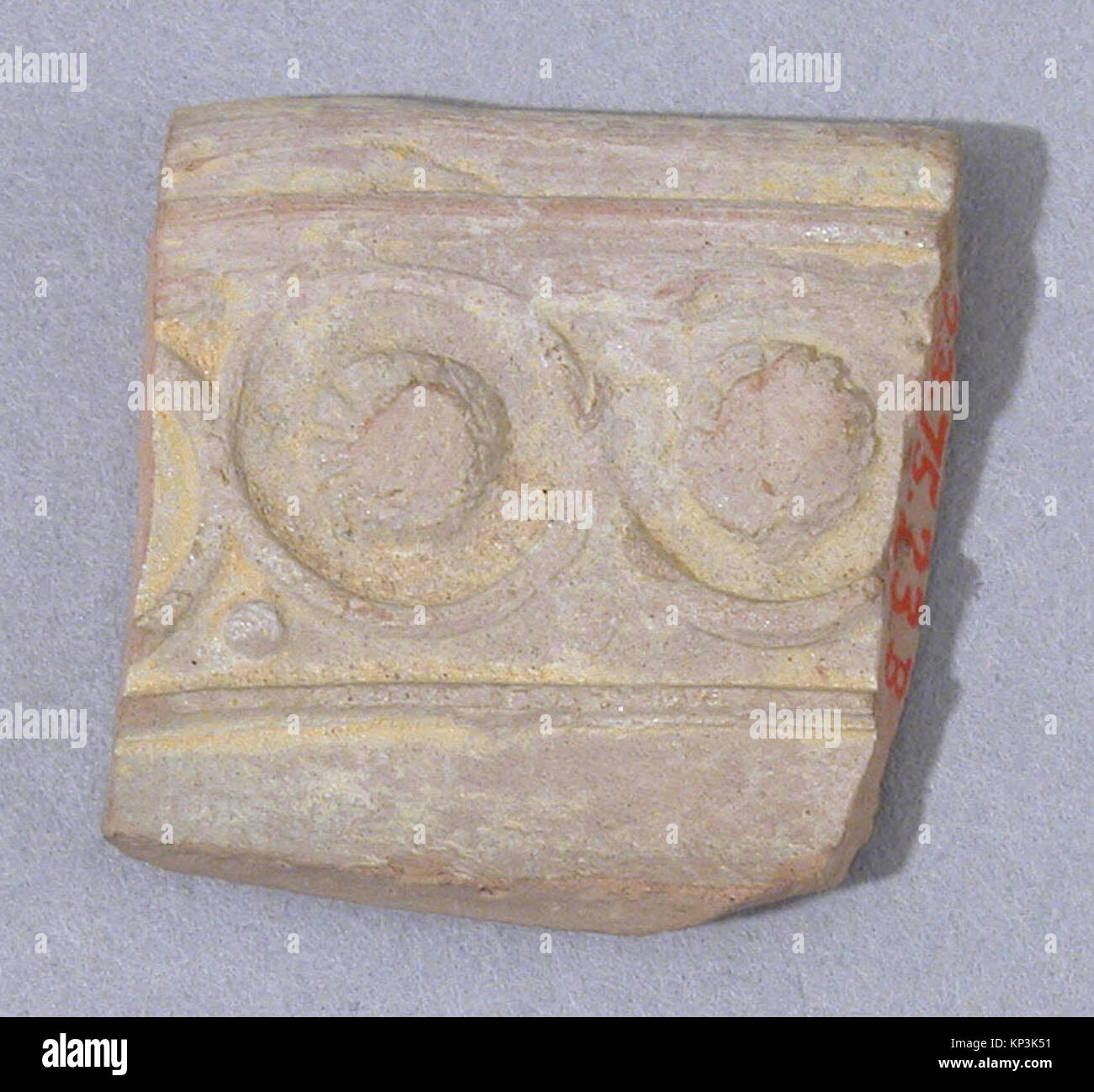 Fragments MET sf23-75-23b 447655 Stock Photo - Alamy