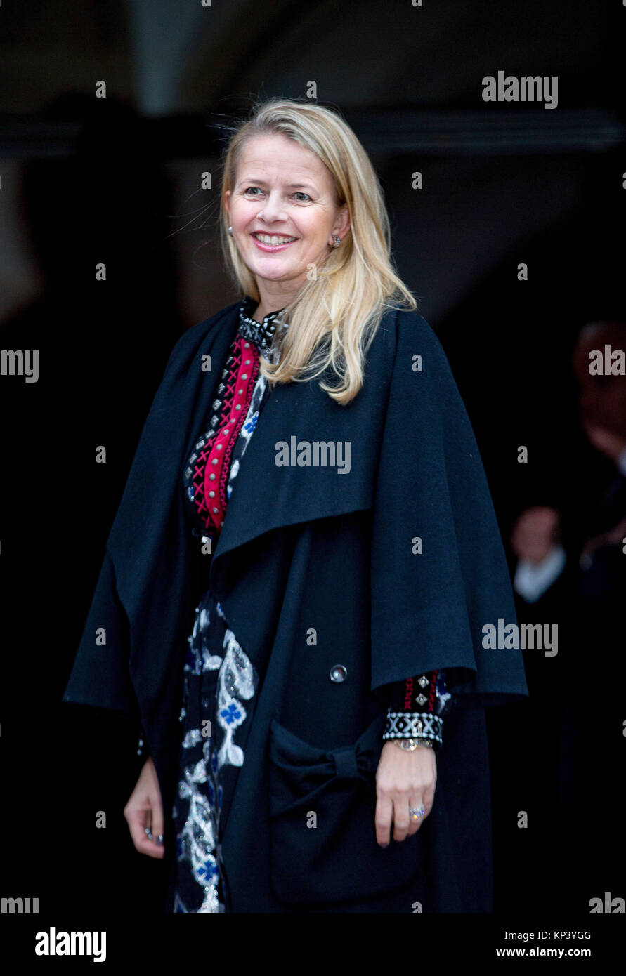 Princess Mabel of The Netherlands arrive at The Royal Palace in ...