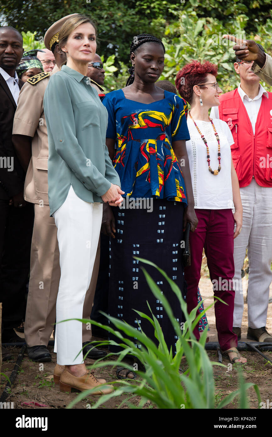 Senegal. 13th Dec, 2017. Spanish Queen Letizia Ortiz visits Naatangue ...