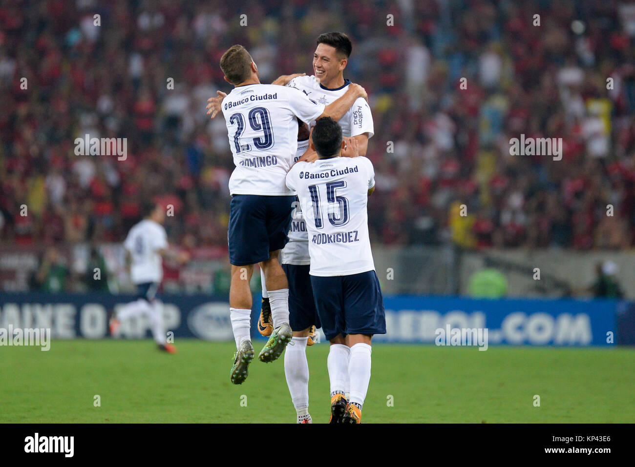 American football player during a match hi-res stock photography and ...