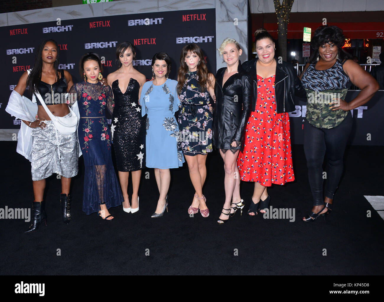 Los Angeles, USA. 13th Dec, 2017. Glow cast 092 attends BRIGHT World ...