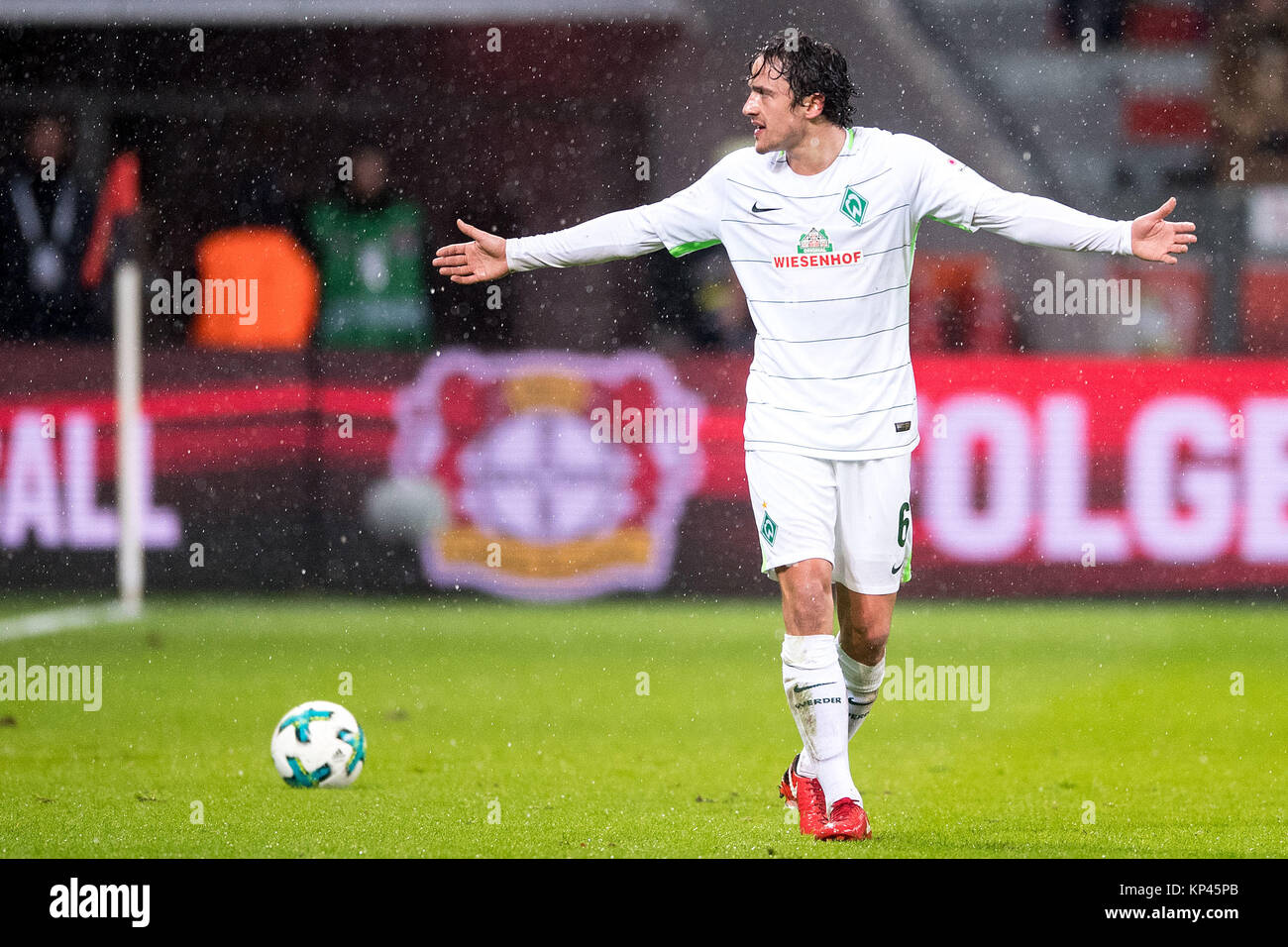 Leverkusen, Germany. 13th Dec, 2017. Bremen's Thomas Delaney spreads ...
