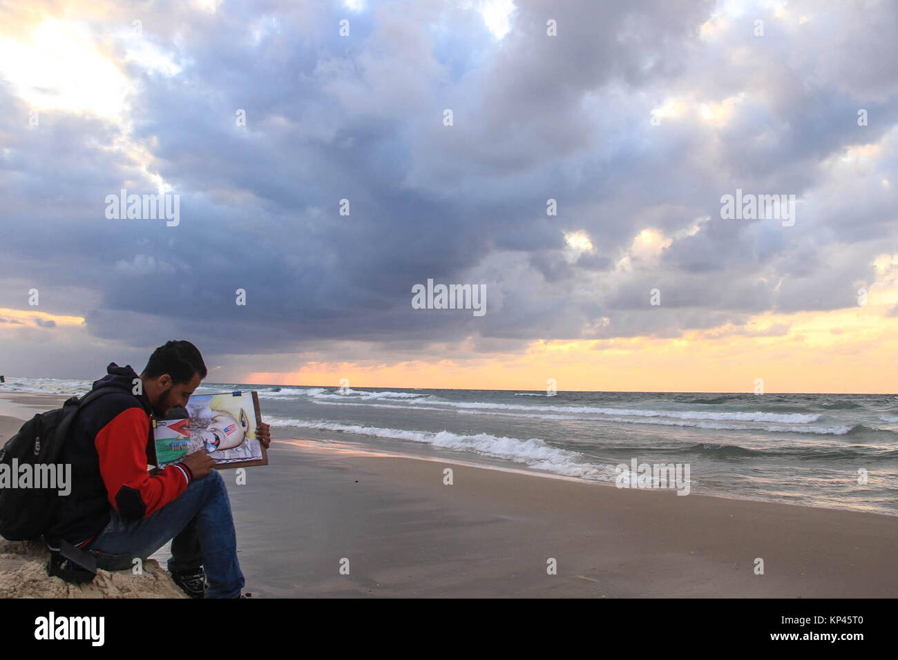 Gaza City, The Gaza Strip, Palestine. 14th Dec, 2017. Palestinian ...