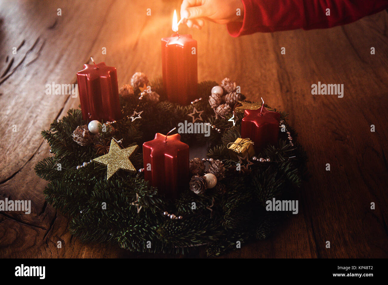 Children with advent wreath hi-res stock photography and images - Alamy