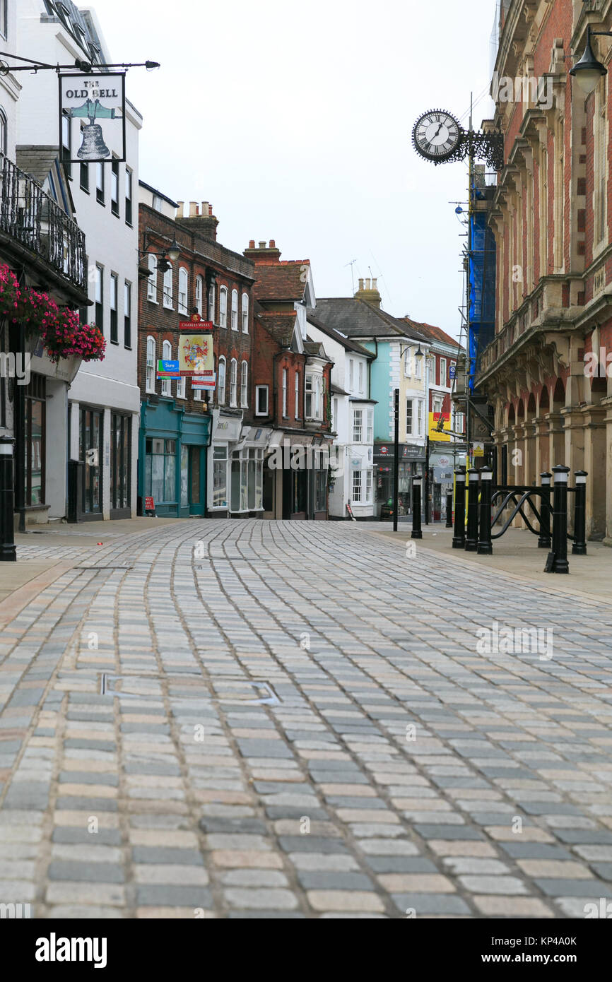 Hemel Hempstead Old Town high street Stock Photo - Alamy