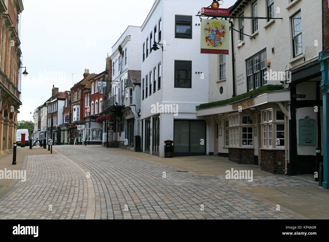 Hemel Hempstead Old Town high street Stock Photo - Alamy