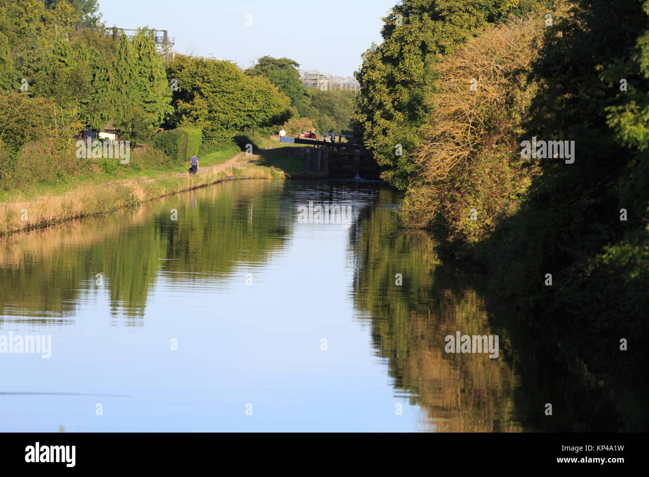 Canal at boxmoor hemel hempstead hi-res stock photography and images ...