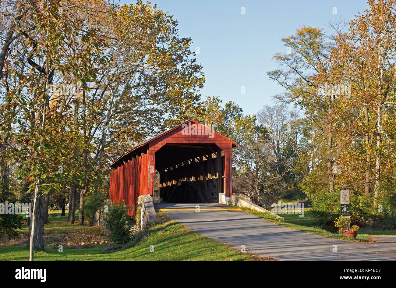 Lancaster county pennsylvania bridge hi-res stock photography and ...