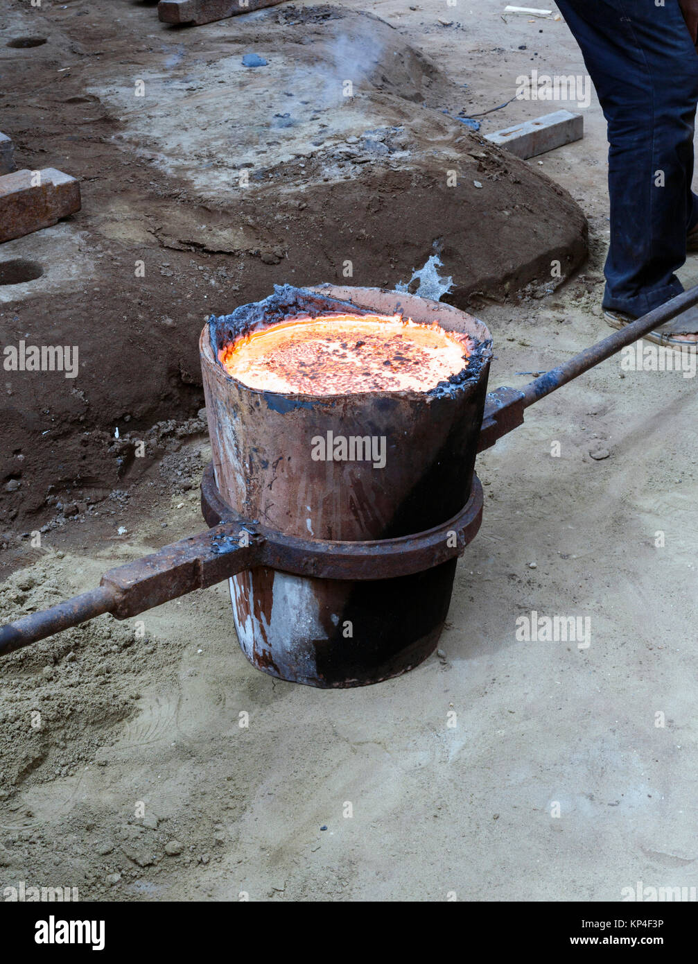 Iron and steel factory egypt hi-res stock photography and images - Alamy