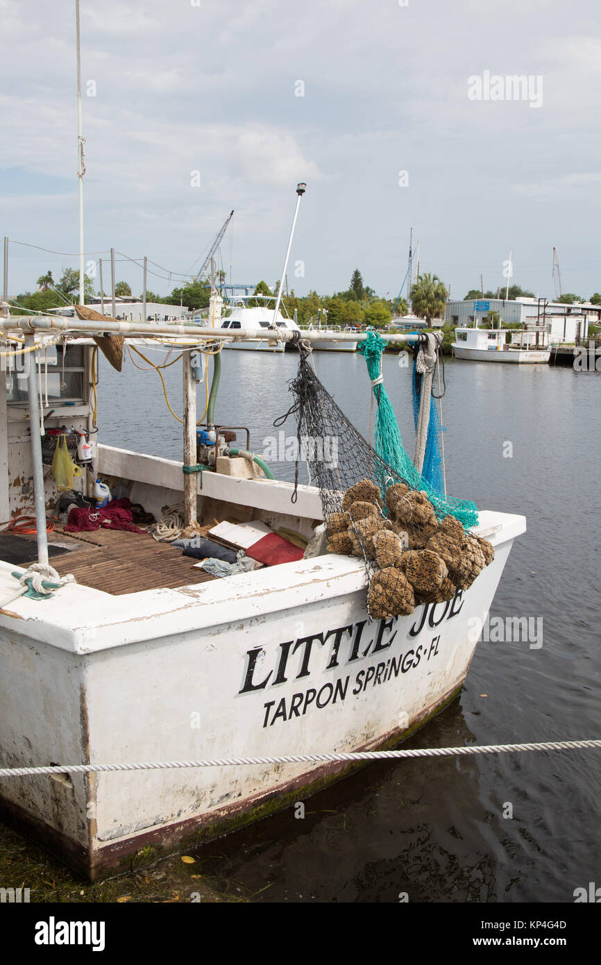 Sponge fleet hi-res stock photography and images - Alamy