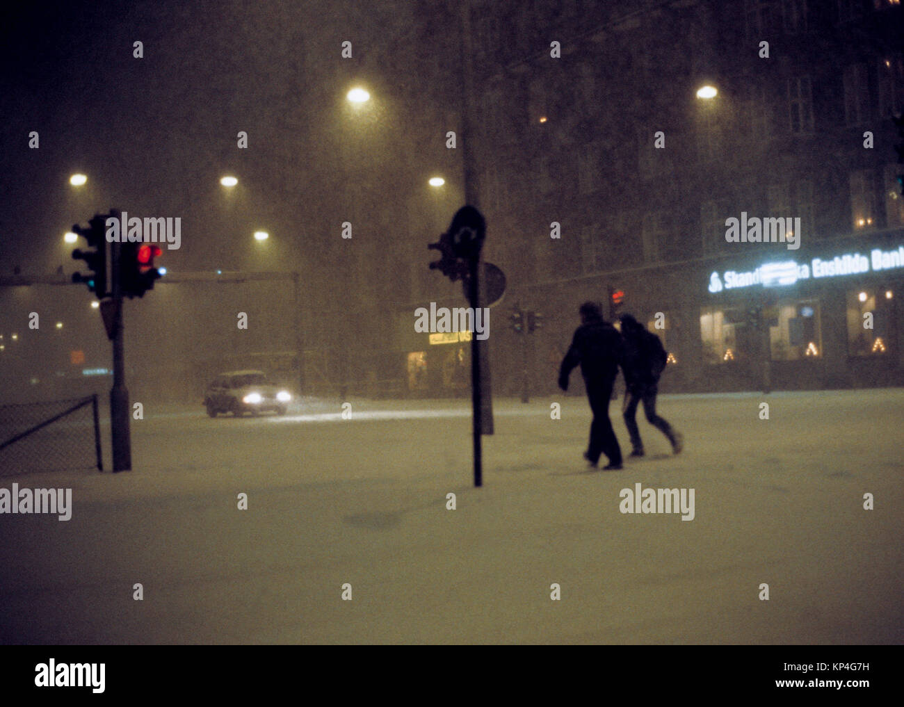 SNOWSTORM over City at night 1983 Stock Photo - Alamy