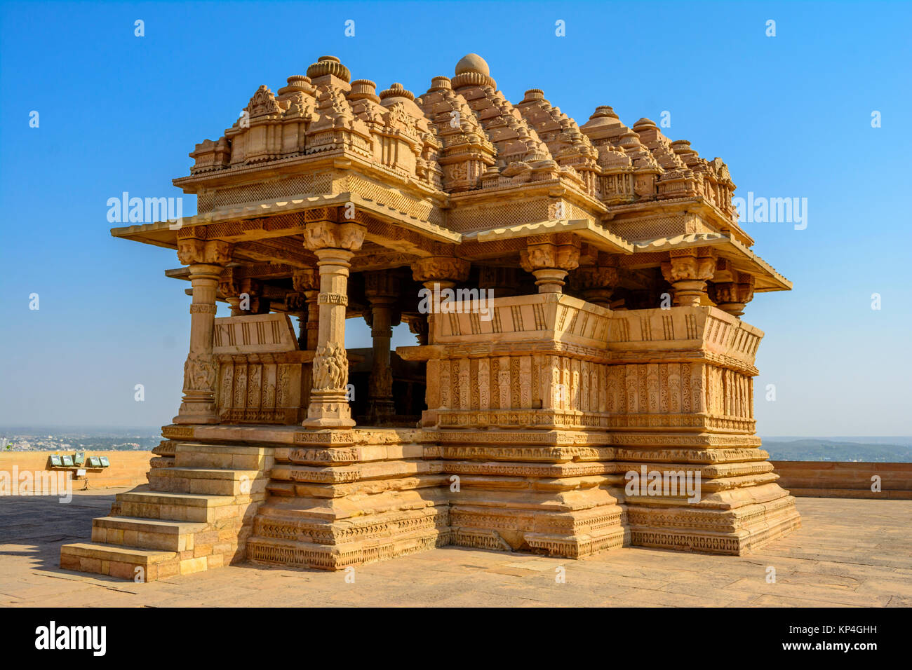 Sas-Bahu ka mandir, or Sahastrabahu Temple, Gwalior Stock Photo - Alamy