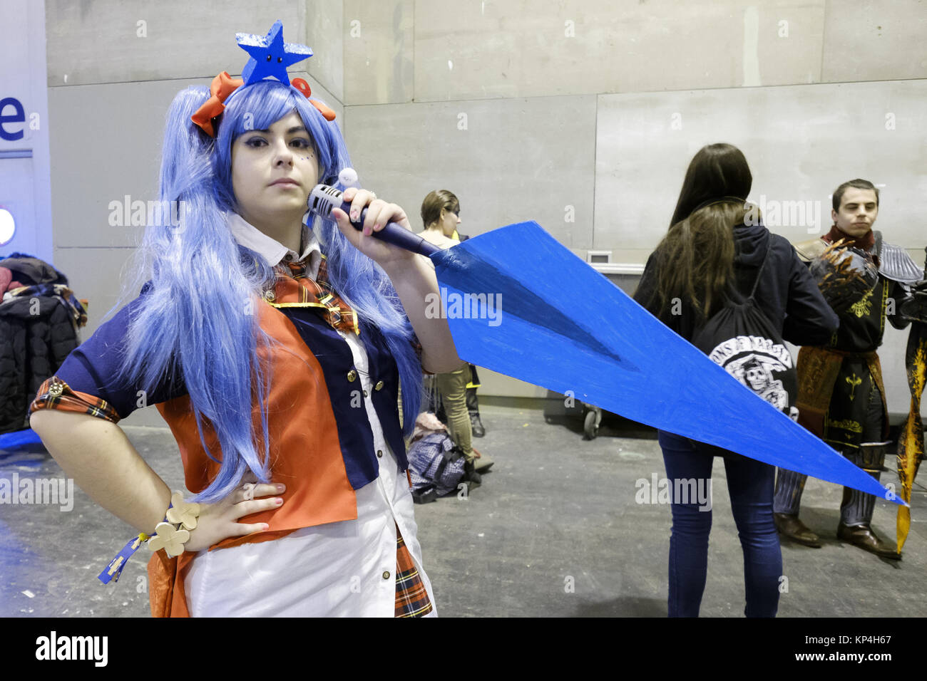 Visitors disguised as cosplayers in the second edition of the Heroes ...