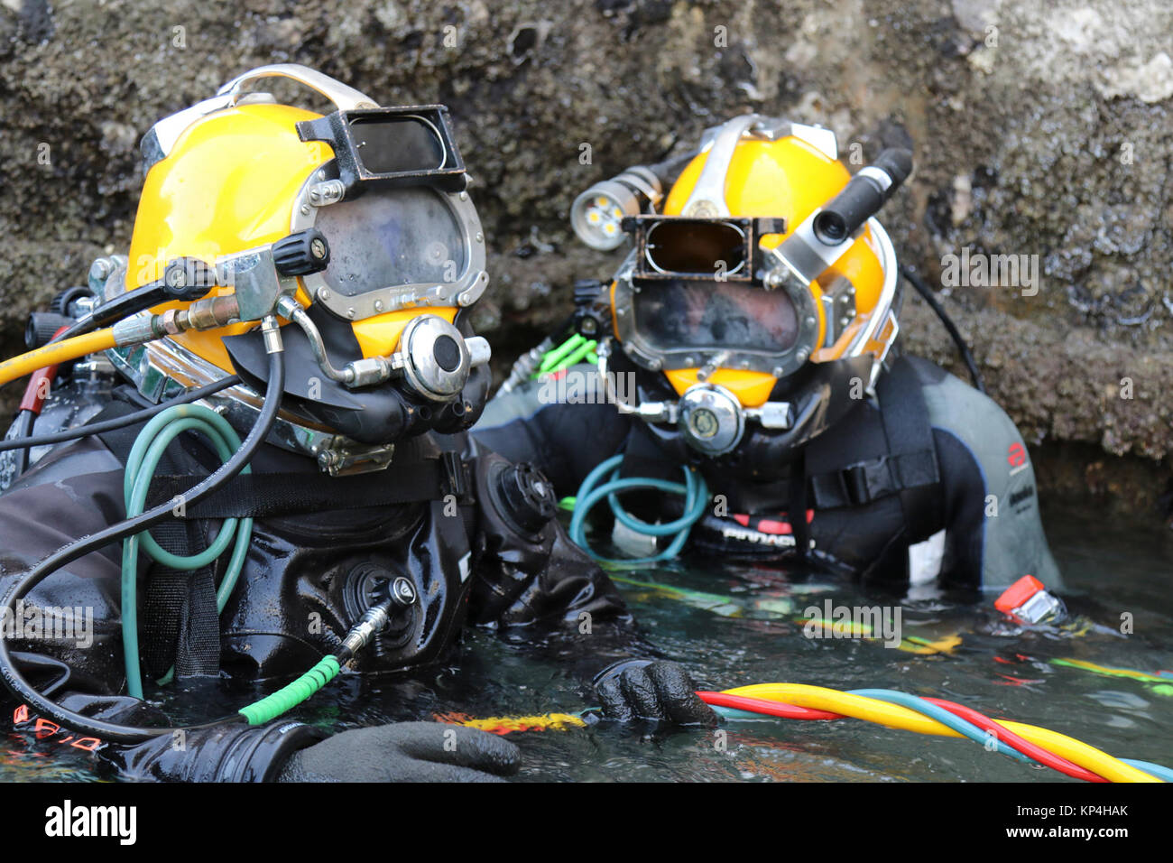 US navy divers Stock Photo - Alamy