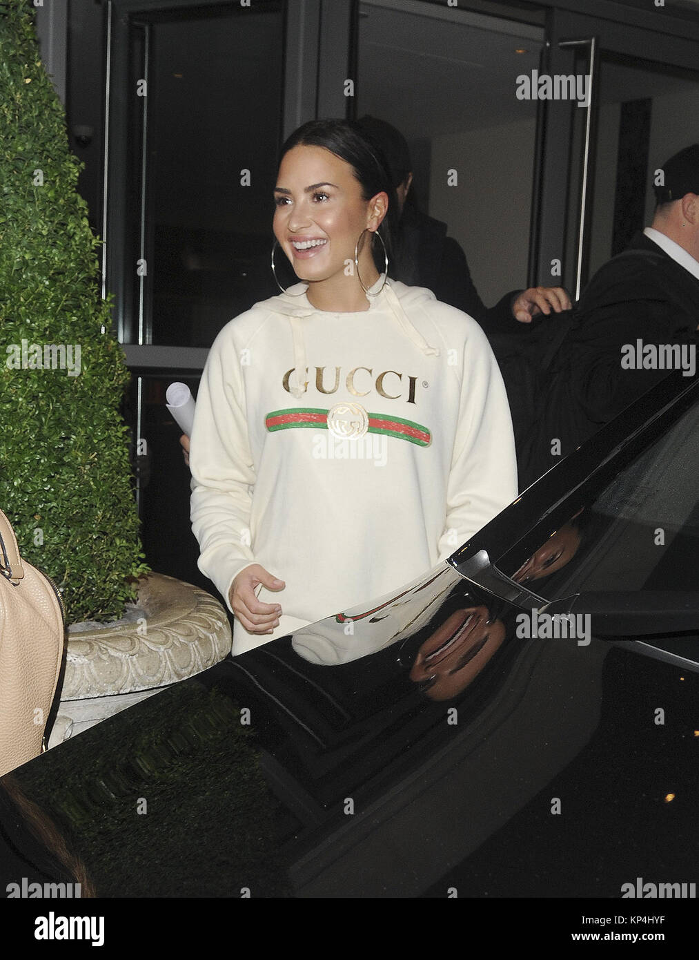 Demi Lovato seen greeting fans at her central london hotel as she heads ...