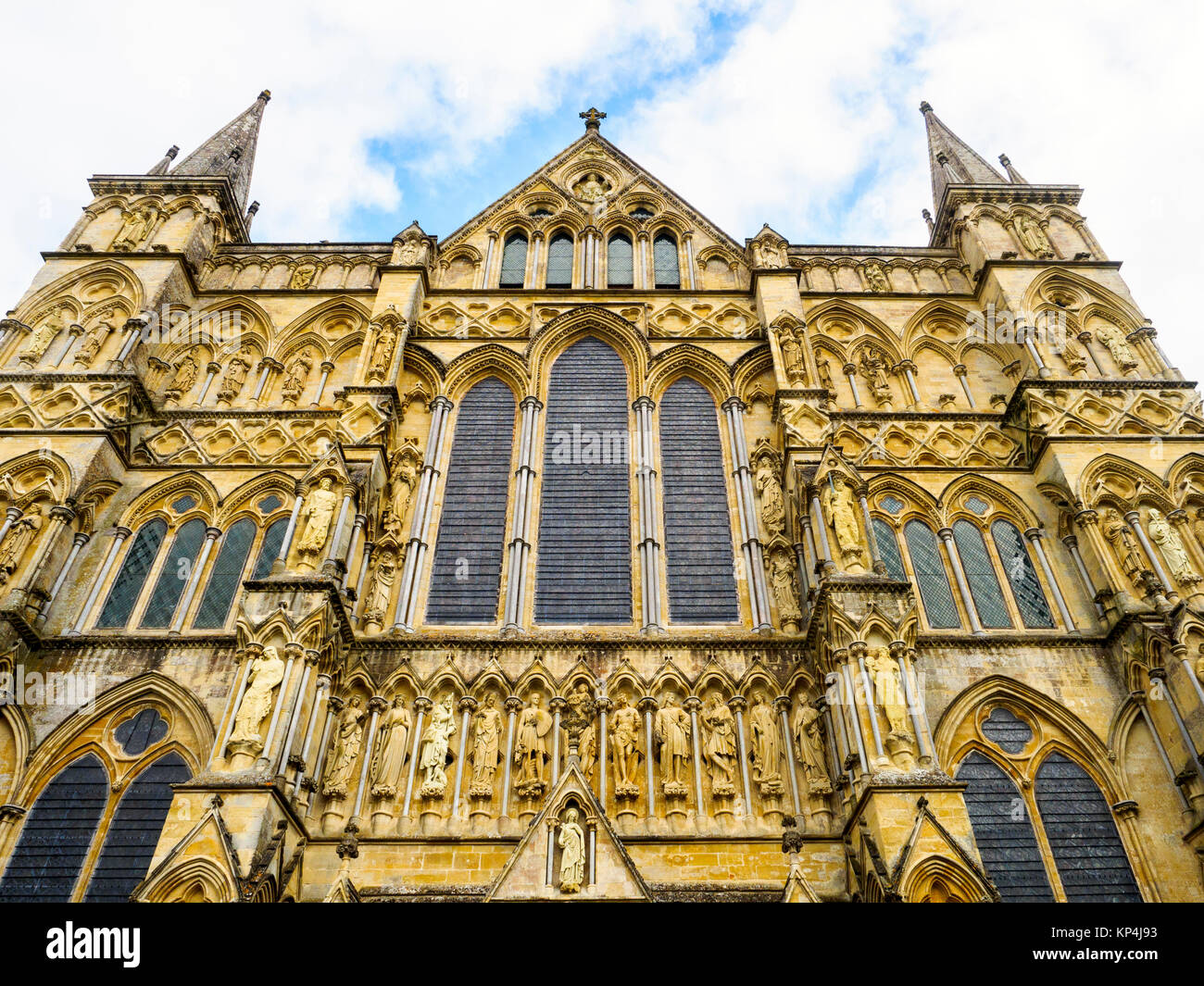 Salisbury medieval buildings hi-res stock photography and images - Alamy