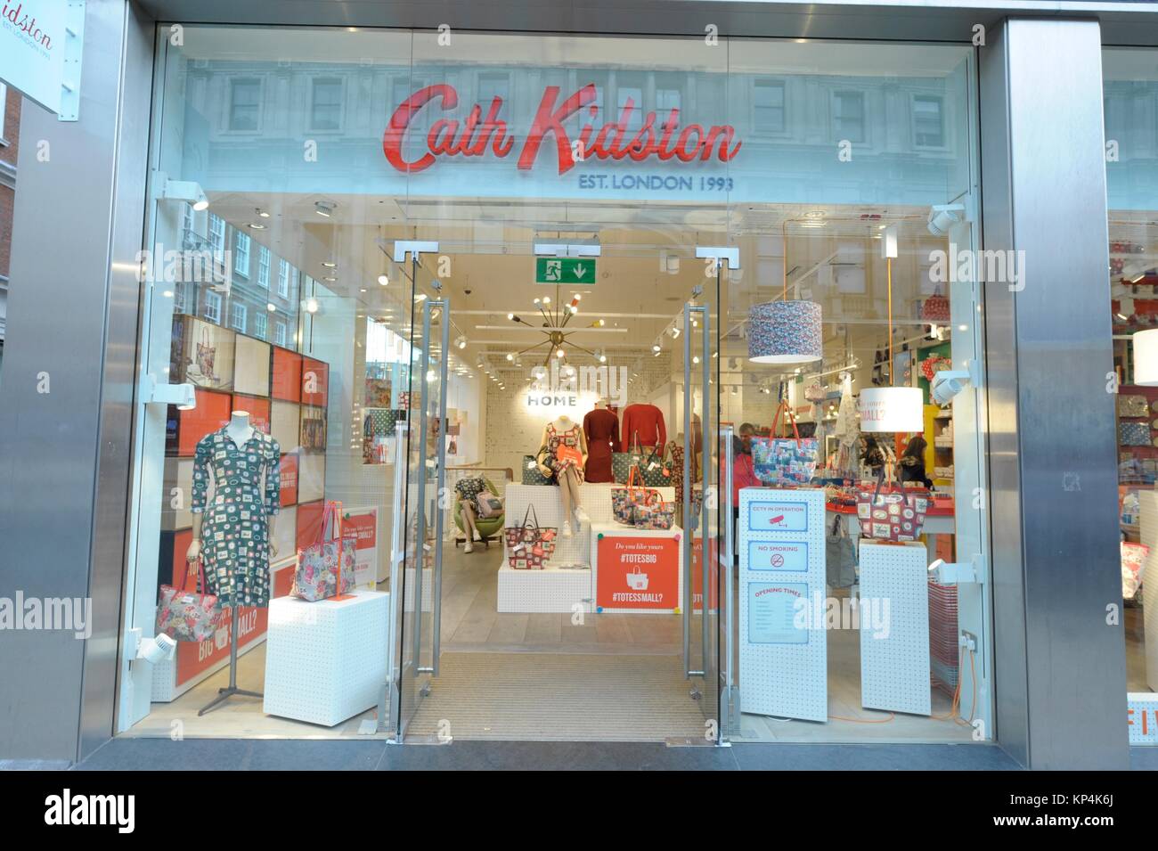 Cath Kidson Store High Resolution Stock Photography and Images - Alamy