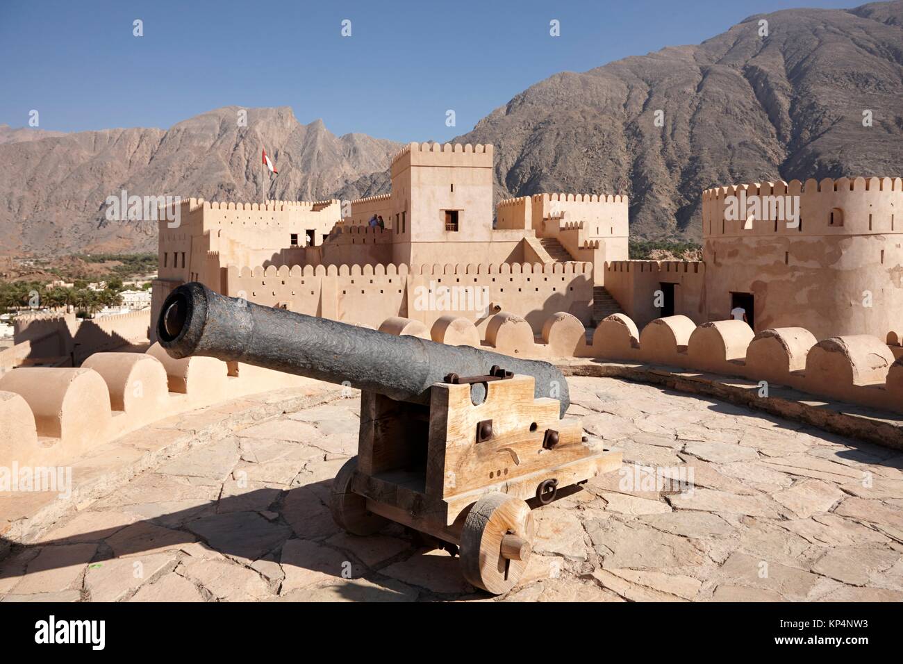 Fort cannon weapon hi-res stock photography and images - Alamy