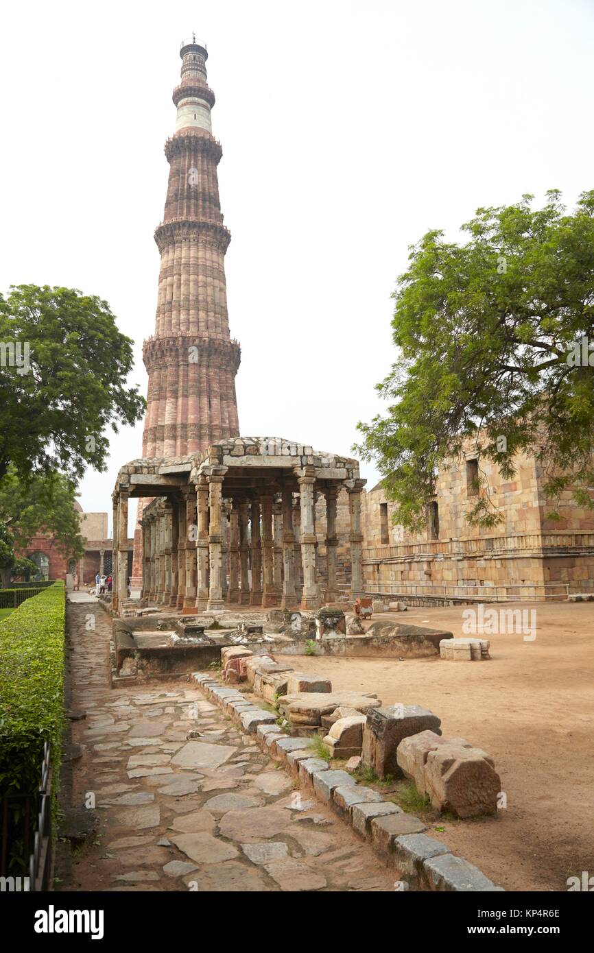 Qutub minar complex hi-res stock photography and images - Alamy