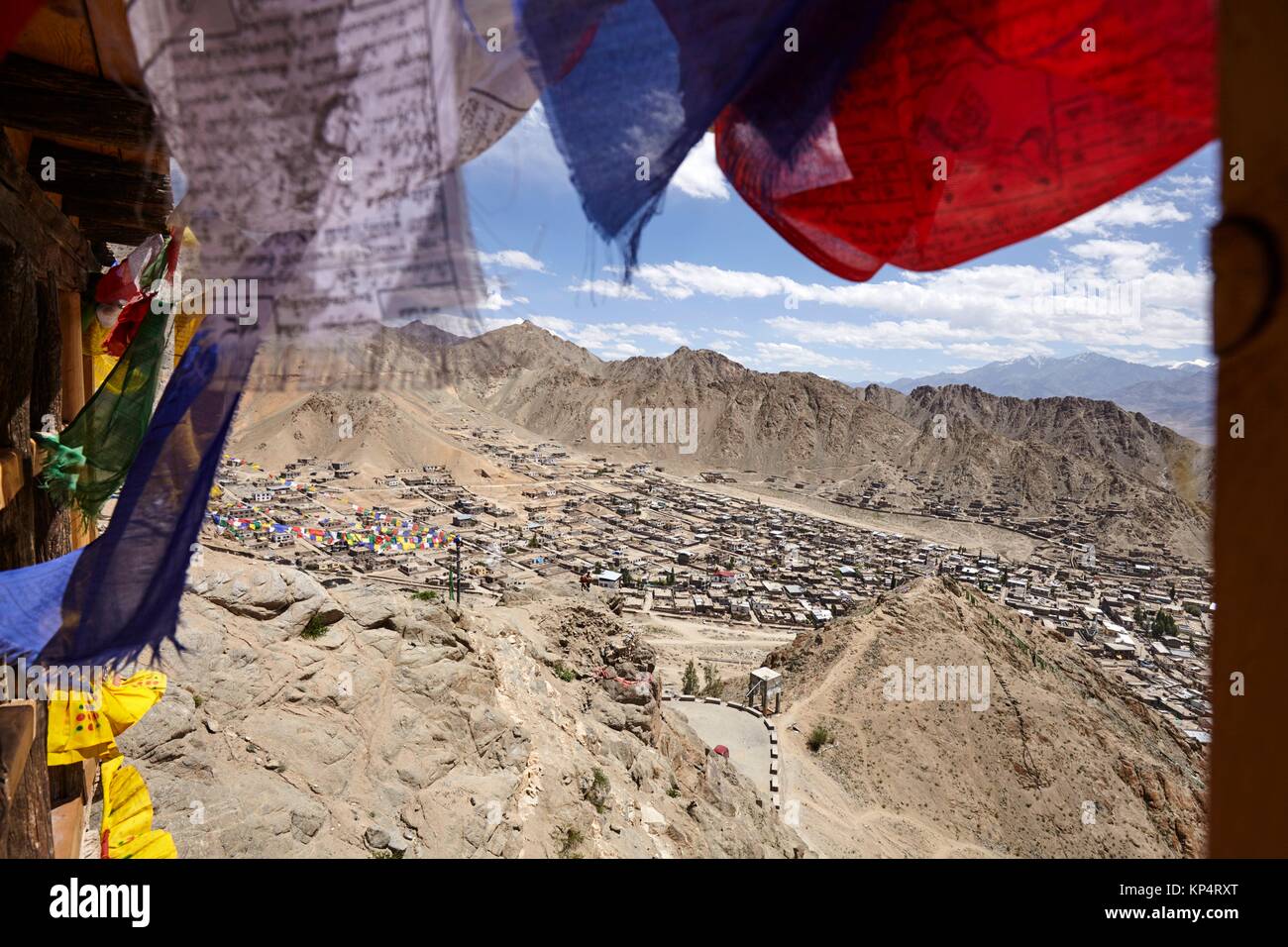 Vistas sobre Leh desde la Namgyal Tsemo Gompa, Valle de Leh, Leh ...