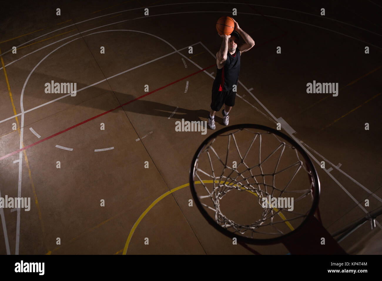 Basketball player throwing ball stadium hi-res stock photography and ...