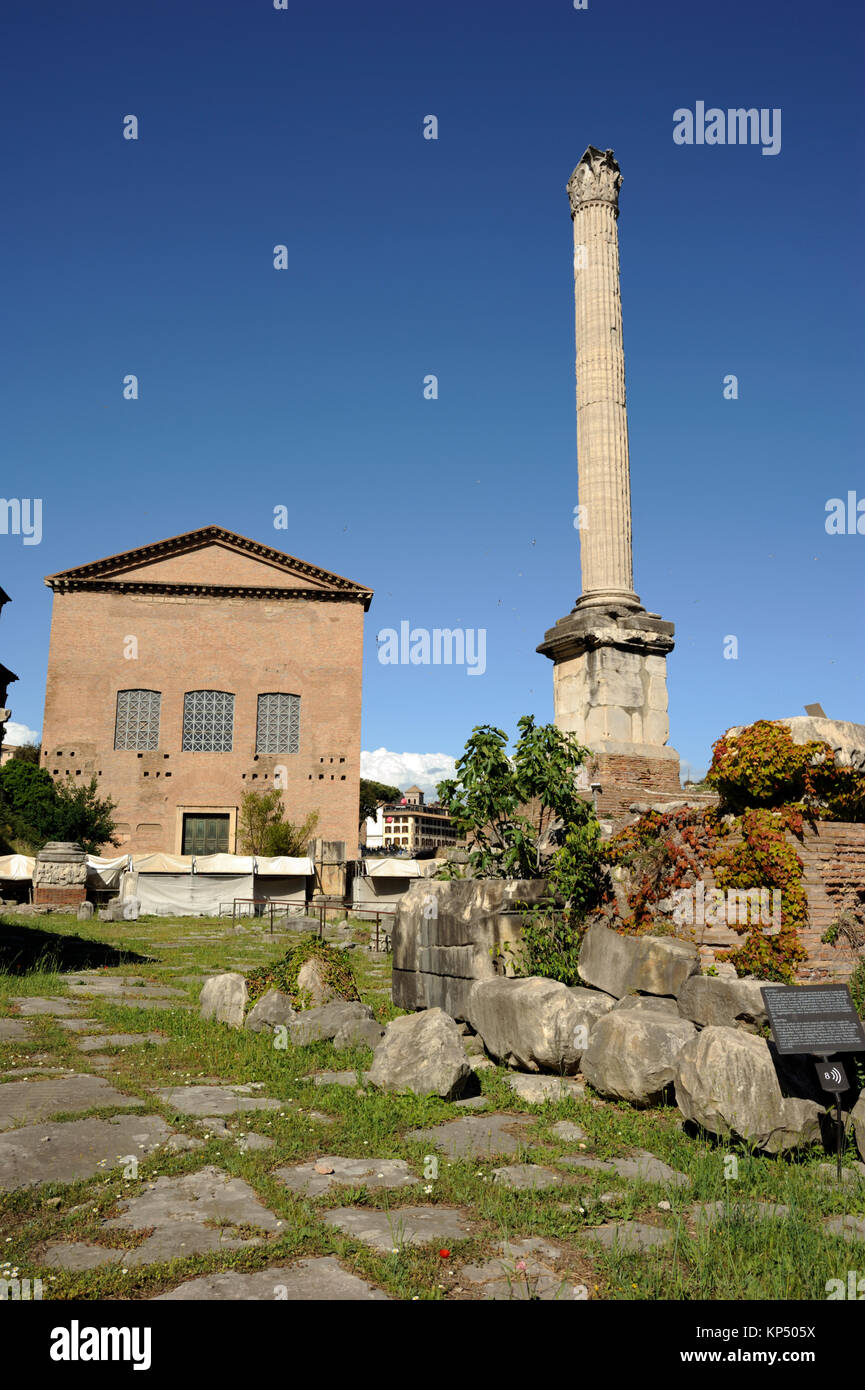 Italy, Rome, Roman Forum, column of Phocas and Curia building, ancient ...
