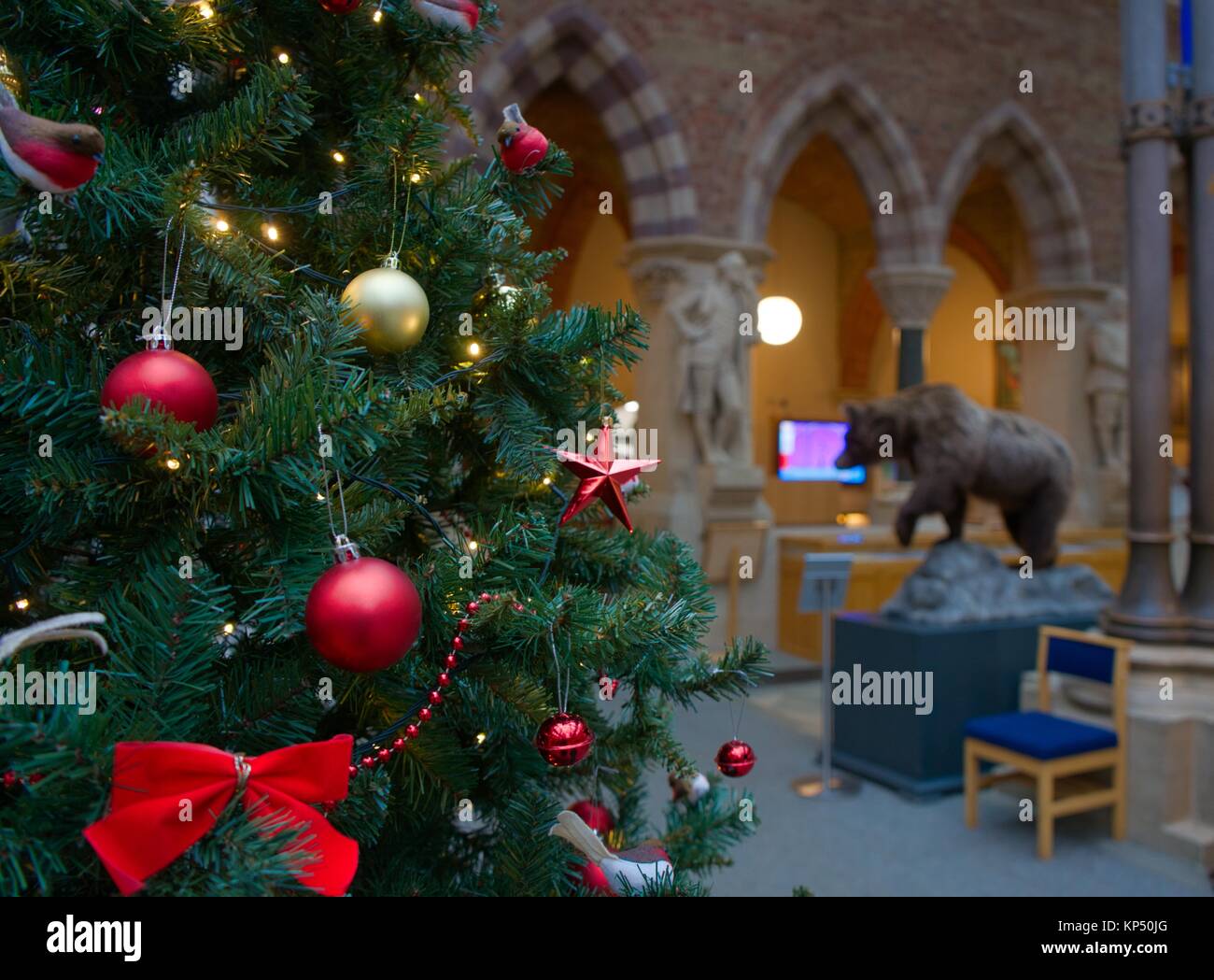 Christmas tree, decorations and bear display in a Museum Stock Photo ...