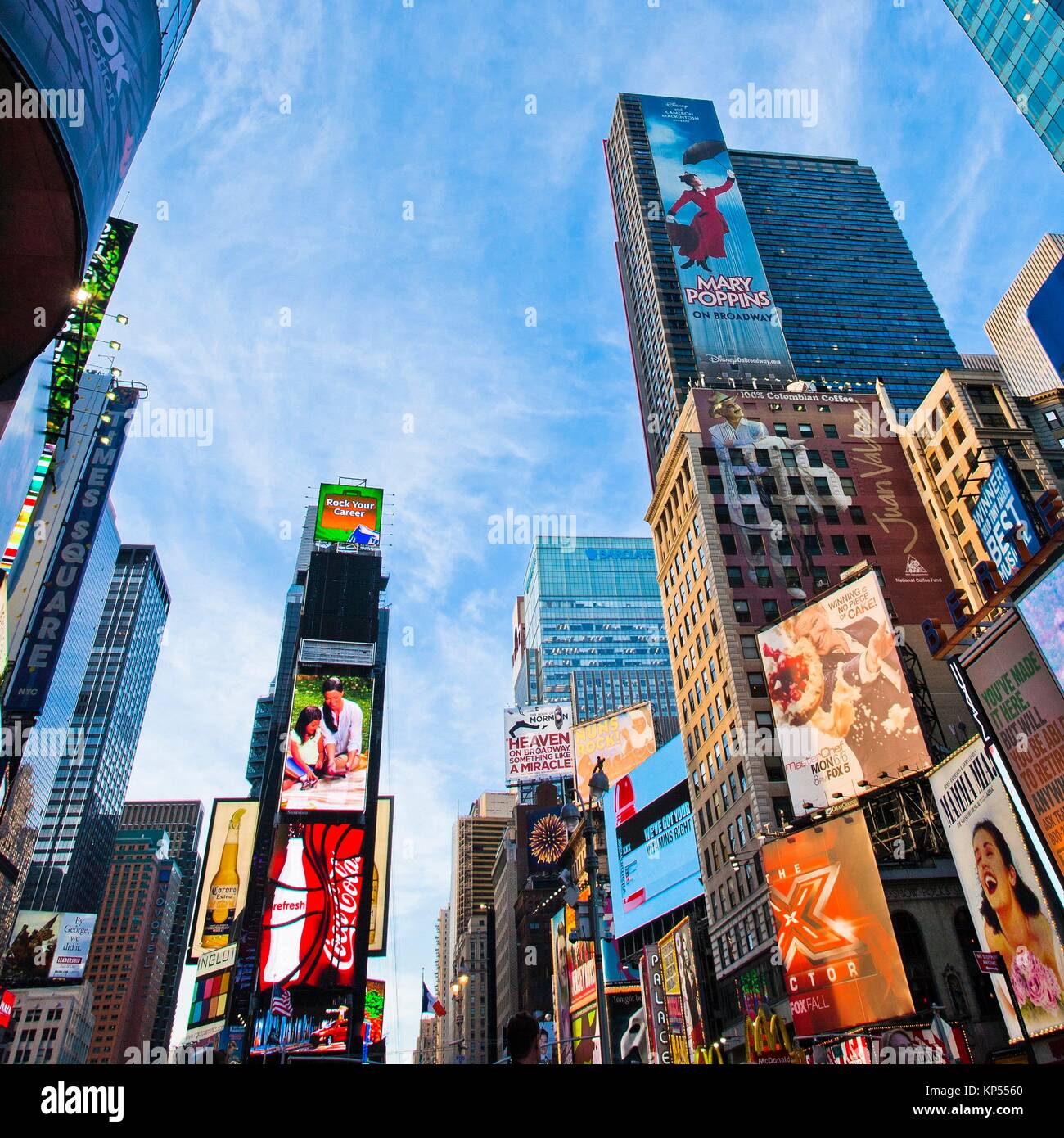Manhattan times square hi-res stock photography and images - Alamy