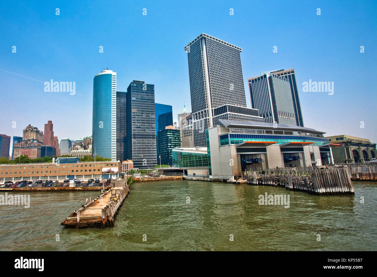 Staten island ferry manhattan terminal hi-res stock photography and ...