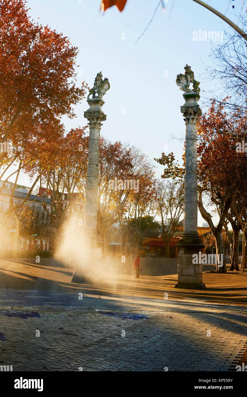 Hercules columns hi-res stock photography and images - Alamy