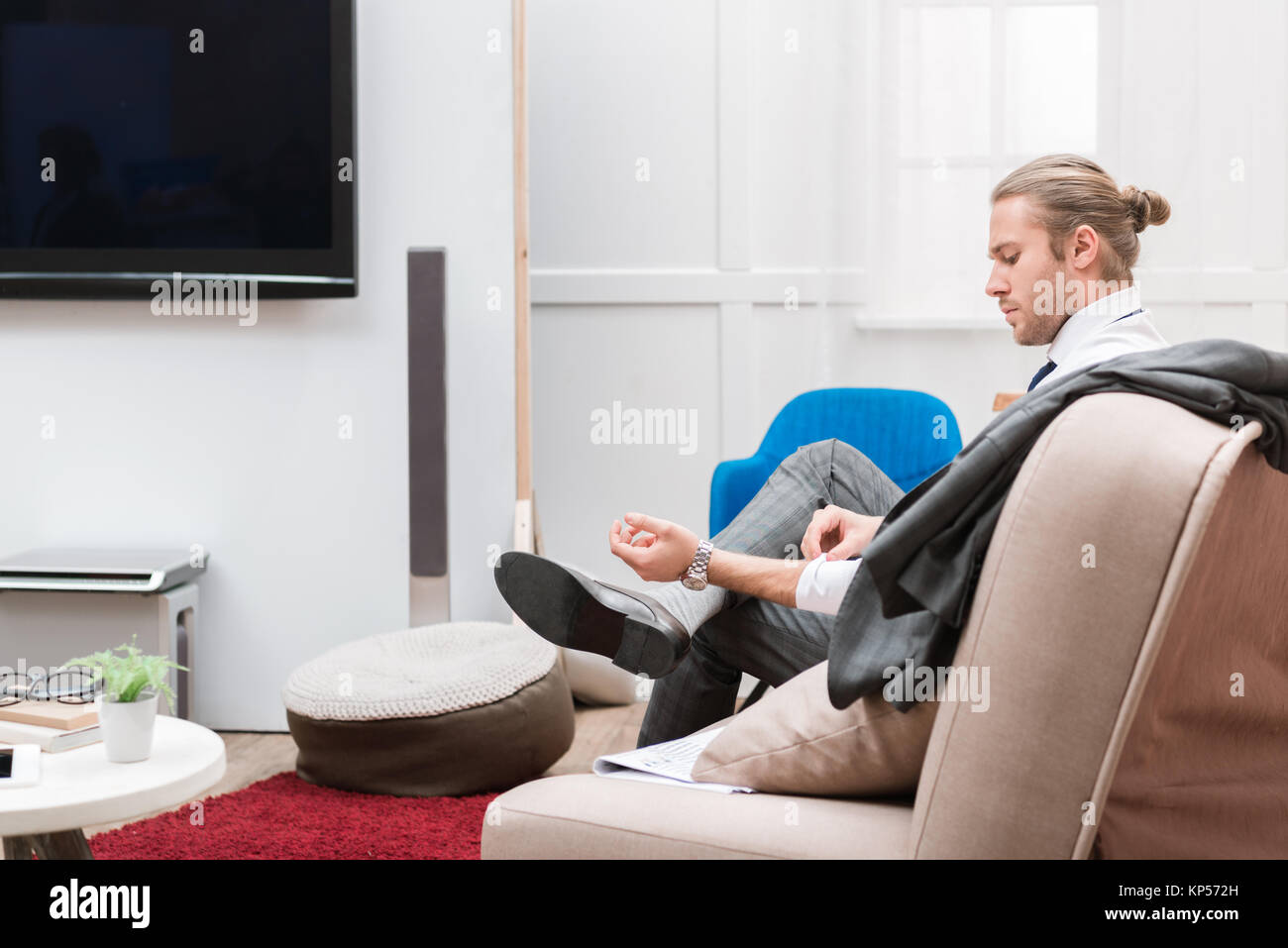 Fixing sleeve hi-res stock photography and images - Alamy