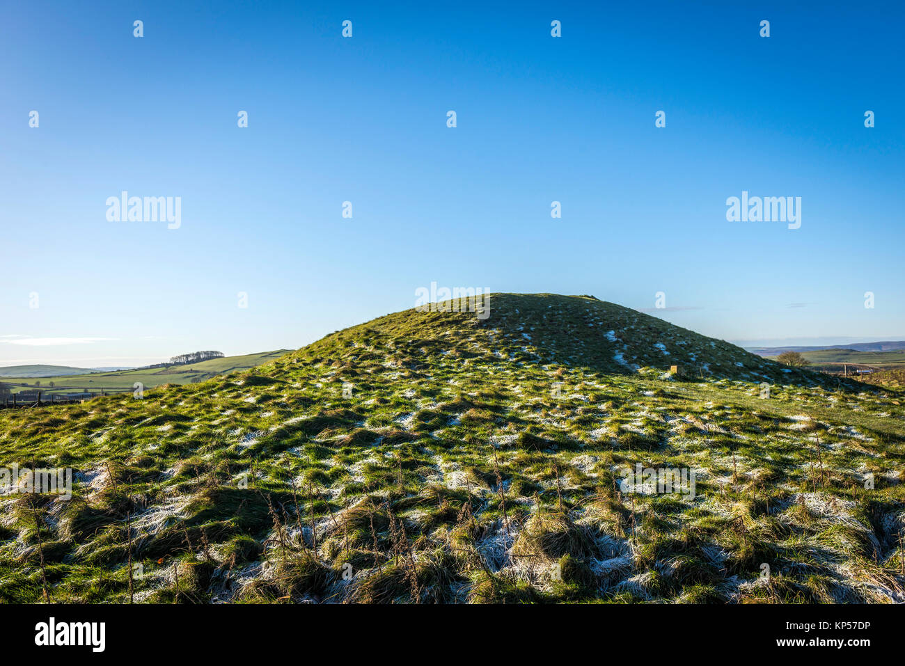 Neolithic mounds hi-res stock photography and images - Alamy