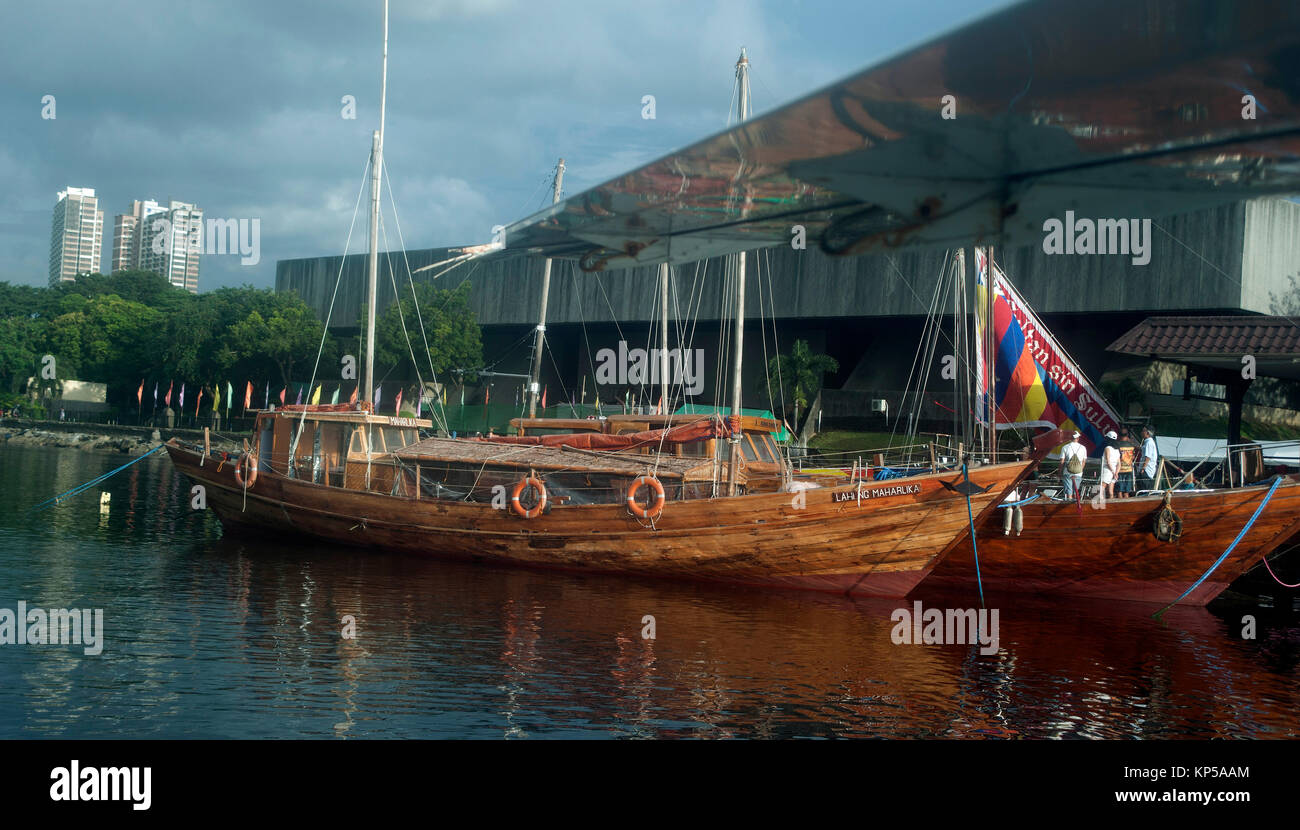 Sail boats in Manila Bay, Metro Manila, Philippines, South East Asia ...