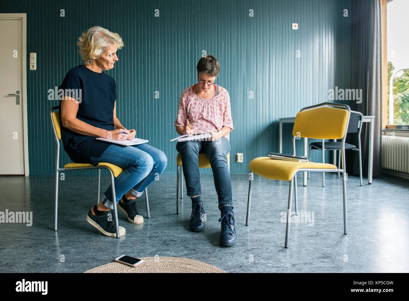 Coaching interview hi-res stock photography and images - Alamy