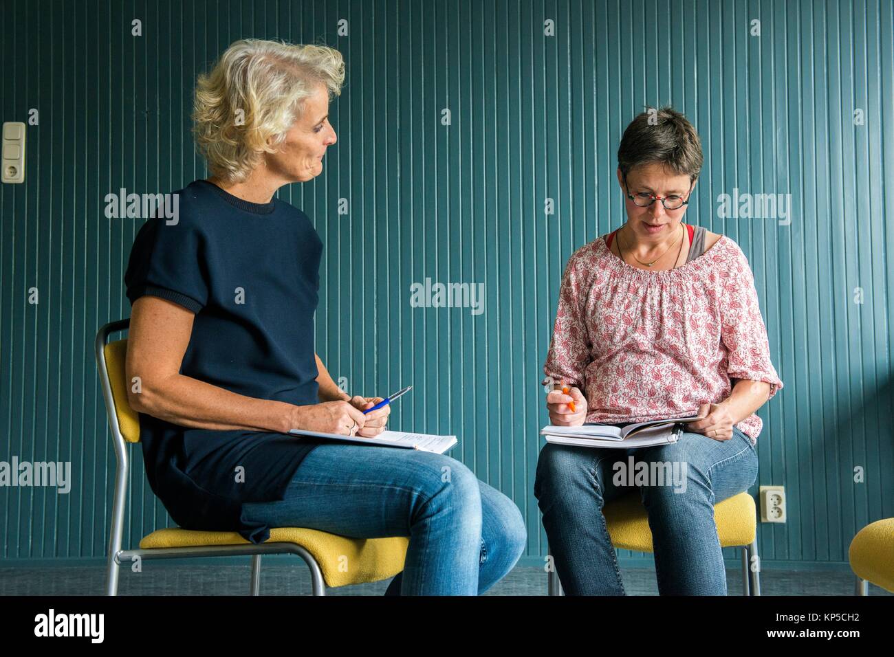 Coaching interview hi-res stock photography and images - Alamy