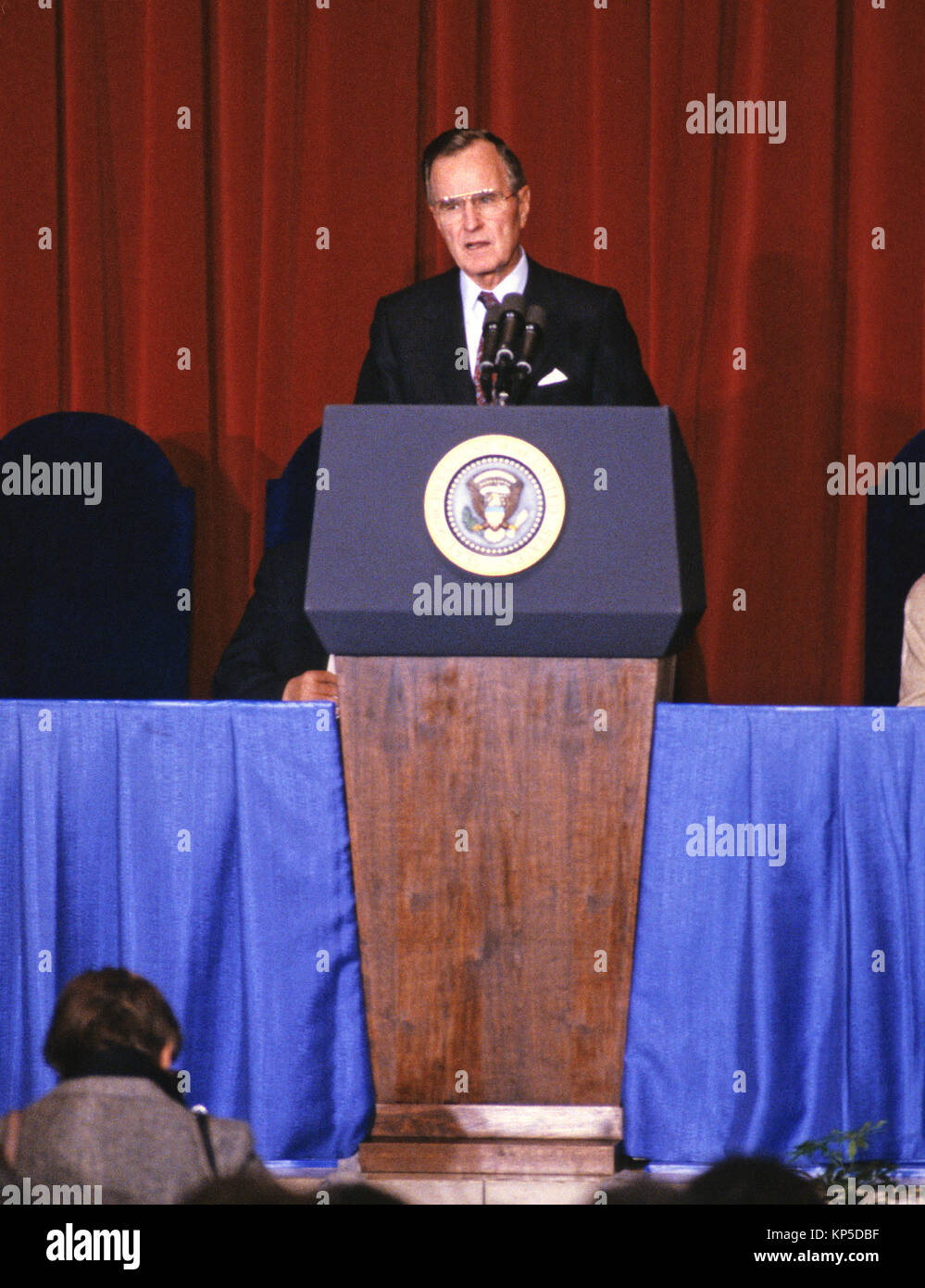 George washington swearing in hi-res stock photography and images - Alamy