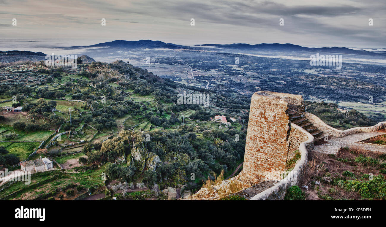Castle of montanchez hi-res stock photography and images - Alamy