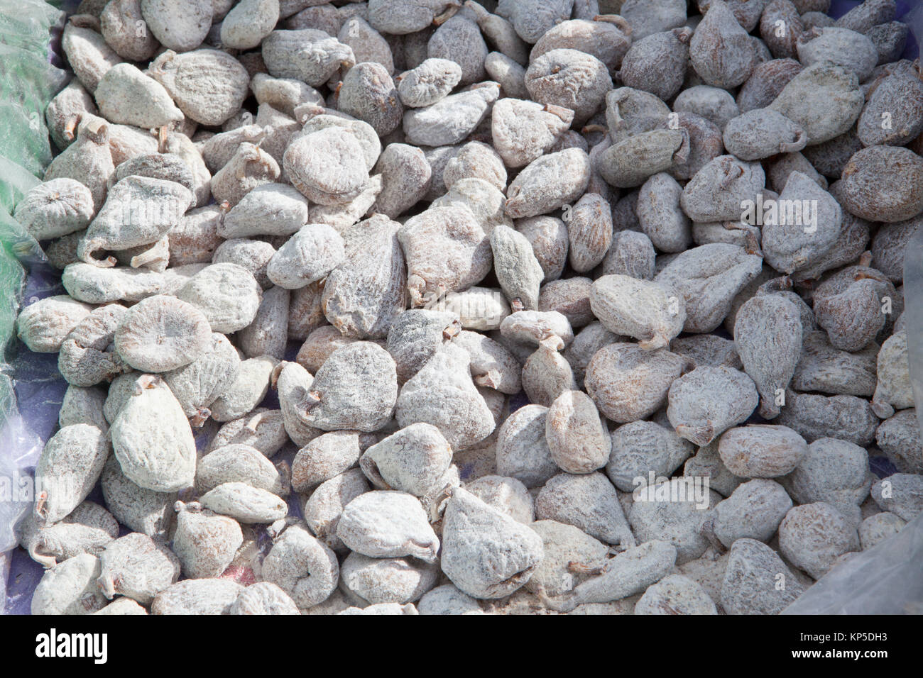Box of dried figs Stock Photo - Alamy