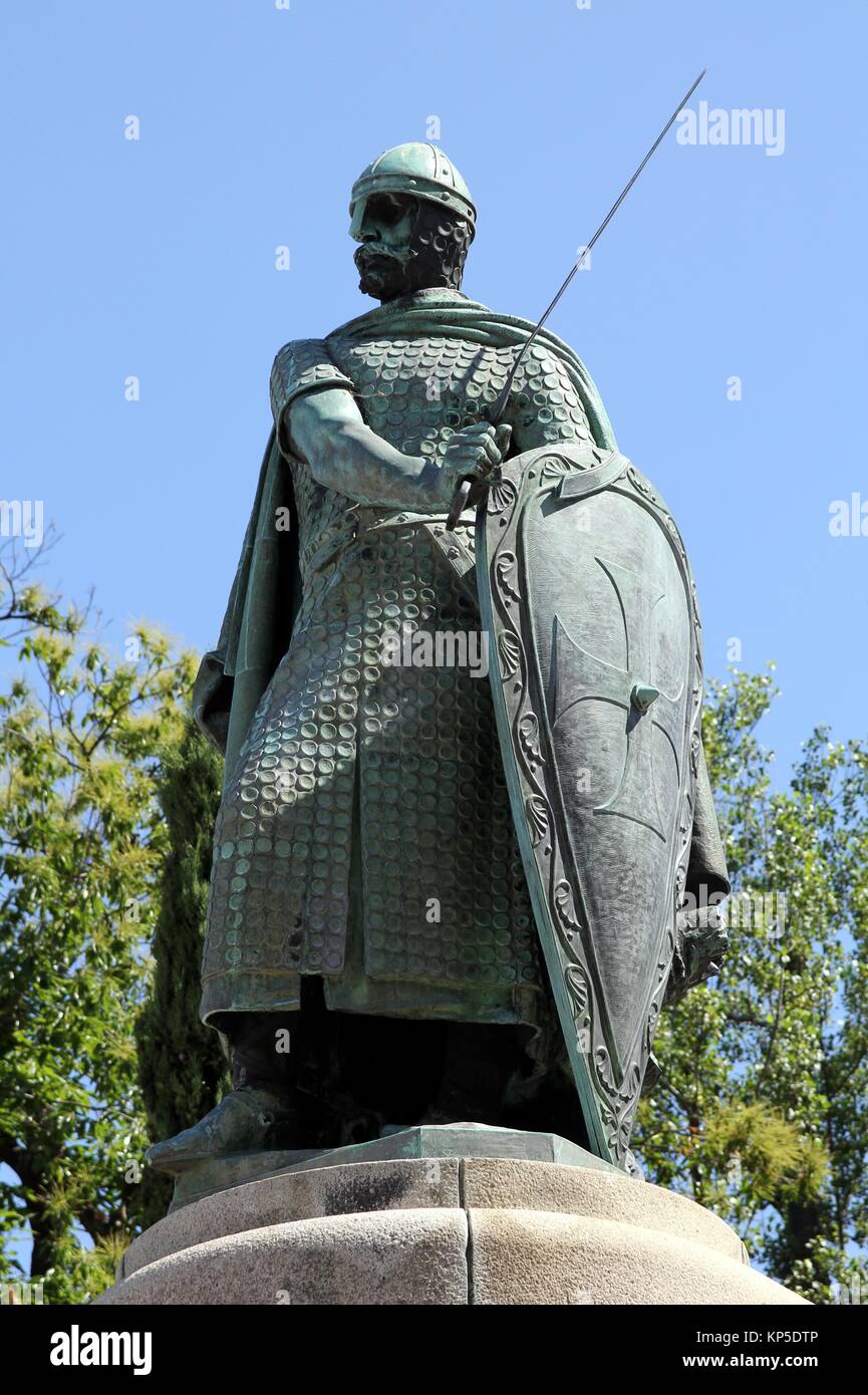 Afonso henriques sculpture hi-res stock photography and images - Alamy