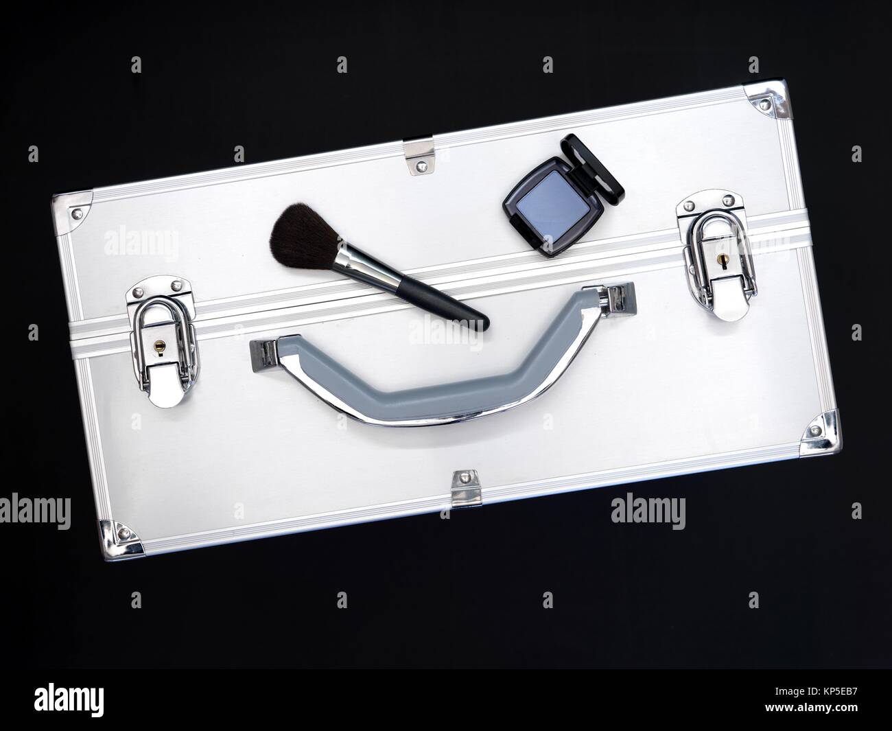 Beauty case hi-res stock photography and images - Alamy
