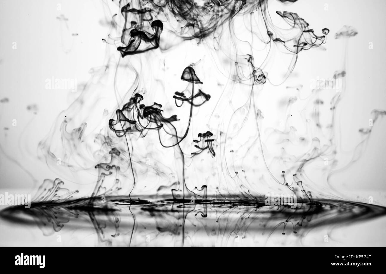 Black Ink In Water High Resolution Stock Photography and Images - Alamy