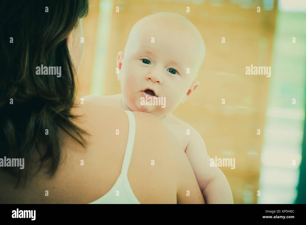 Mutter mit Baby - mother with baby Stock Photo - Alamy